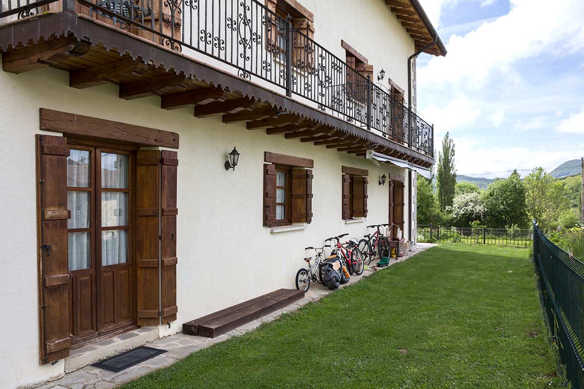 Casa rural Lastur | Bizkarreta-Gerendiain - Valle de Erro - Navarra